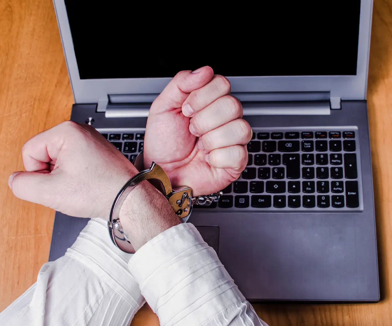 Beware of Scammers: A Comprehensive Guide to Protecting Yourself Online - ePublic Safety Foundation